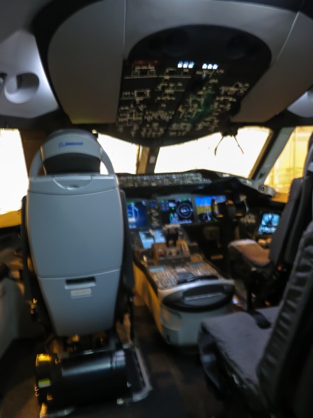 The Hatch previews Boeing's new 787 Dreamliner at AA HQ ...